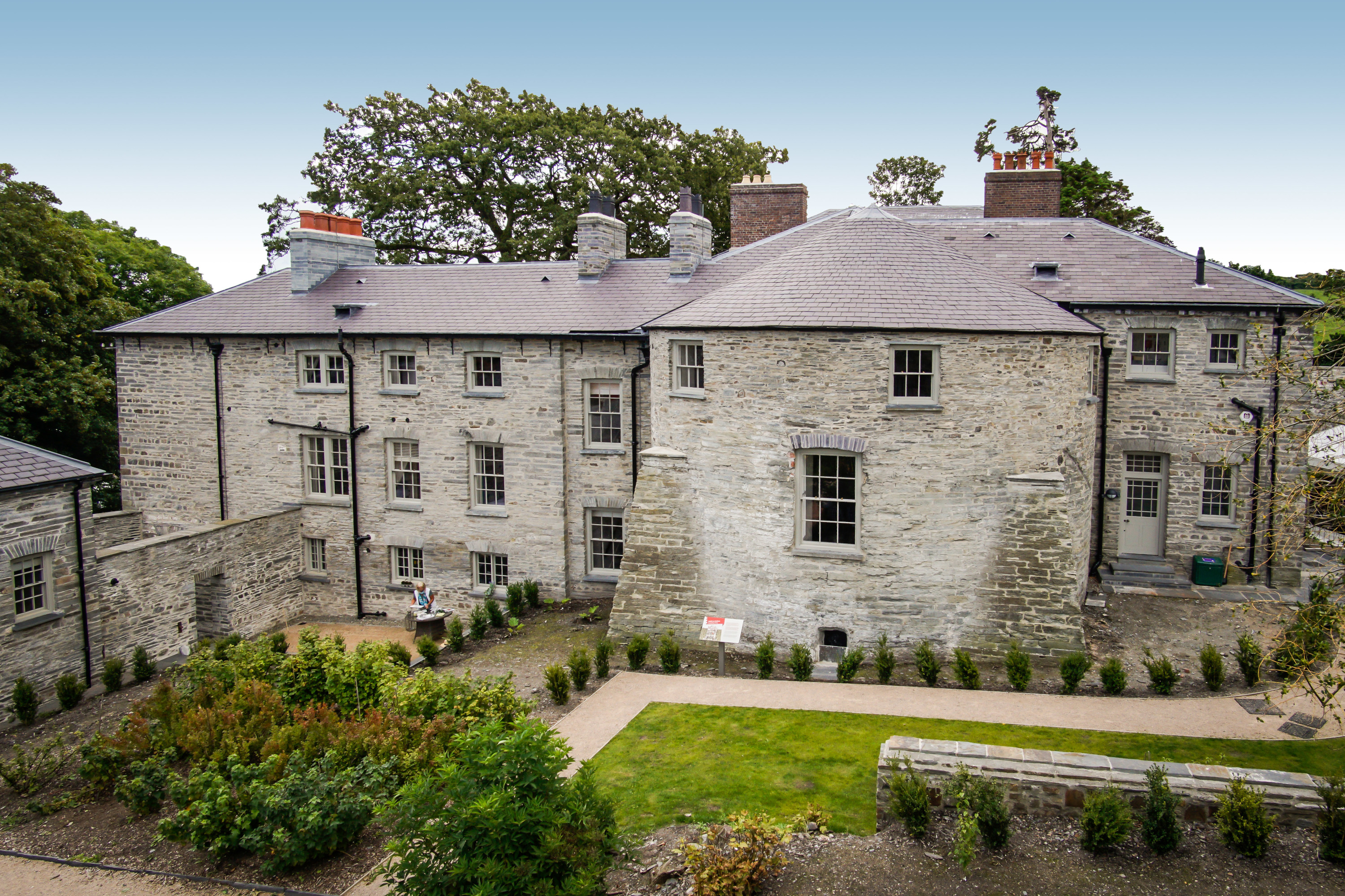 Stay at Cardigan Castle - West Wales Holiday Cottages